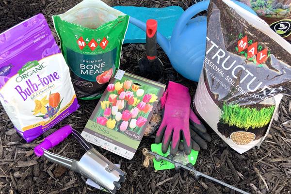 Garden Calendar and Lawn Maintenance | Earl May